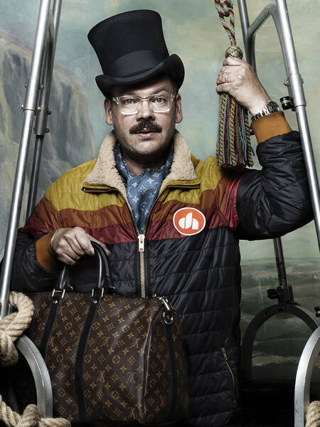 Premiere Speakers Bureau: Keynote Speakers and Motivational Speakers